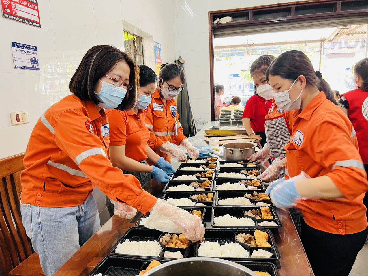 320 free meals for high-school pupils during the graduation exam season ...